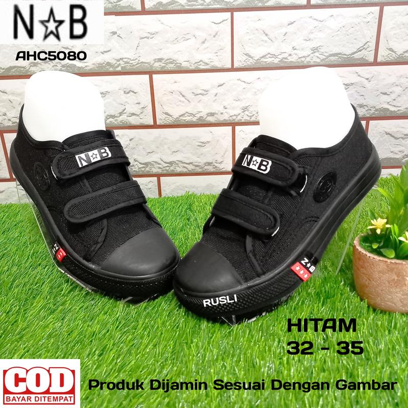 Sepatu Sekolah Hitam All Star Sneaker Pendek dan Tinggi Perekat - Shop ...