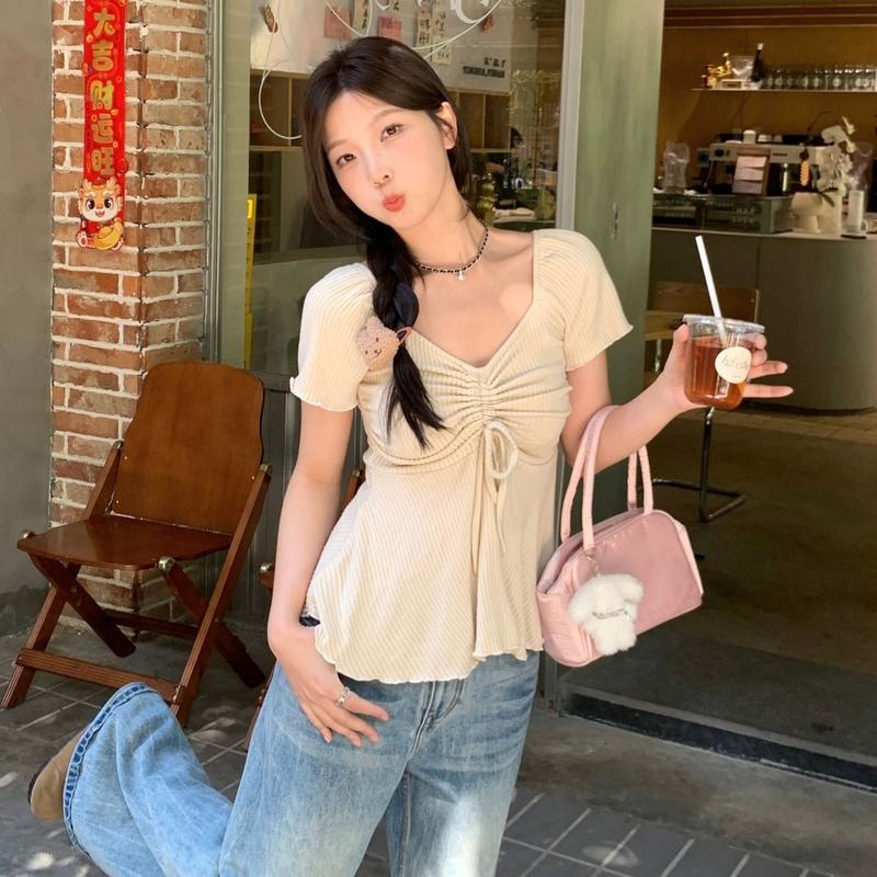 Kemeja-T Lengan Pendek Tulang selangka, Gaya Comel dan Seksi - TikTok ...