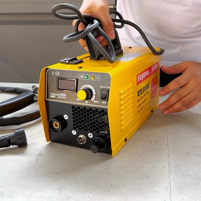 Fujima Japan Inverter Gasless MIG Welding 200 Amps | Complet - TikTok ...