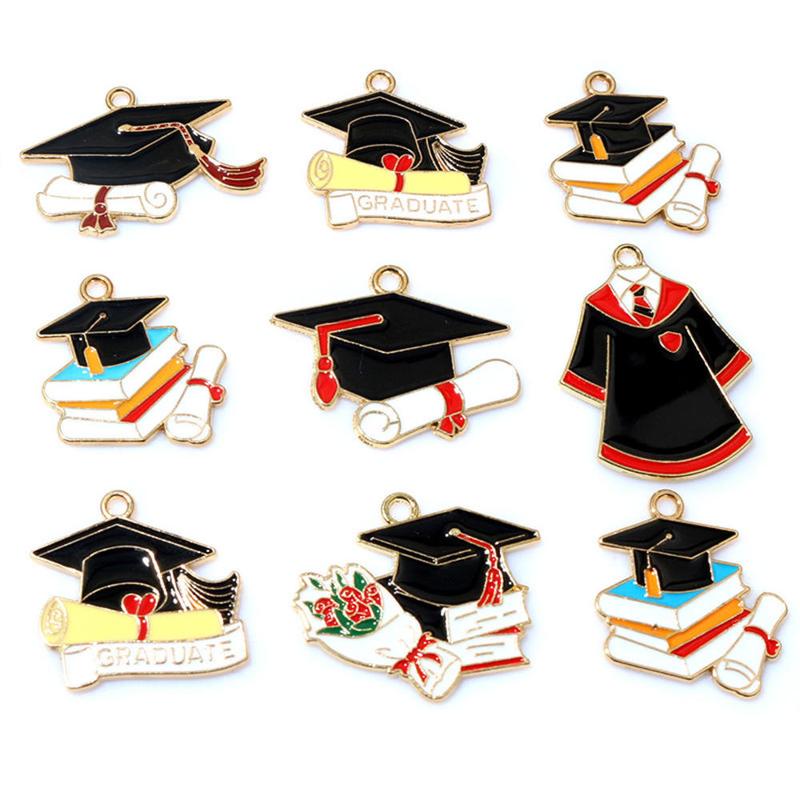 Pin Topi Grad, Hiasan, Lencana Pengijazahan Elegan, Pin Lape - TikTok ...