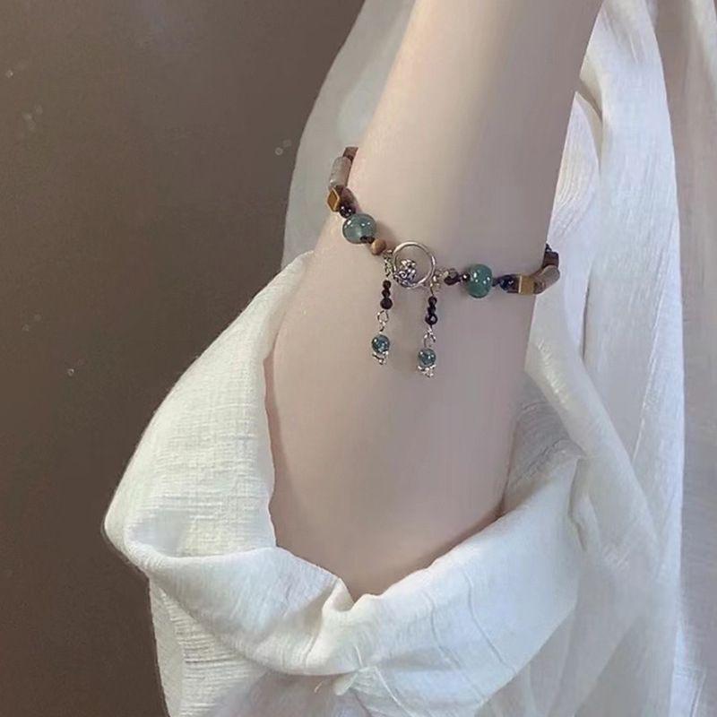 Gelang Tangan Gaya Tibet, Reka Bentuk Unik, Gaya Retro Niche - TikTok ...