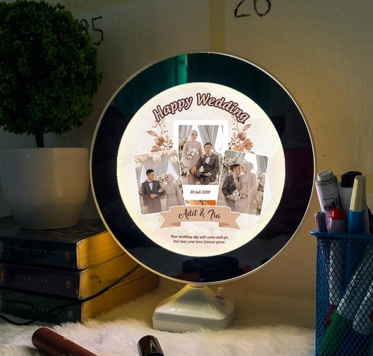 Cermin Mirror Kaca Foto Lampu LED Rias Magic Ajaib Kado Pernikahan ...