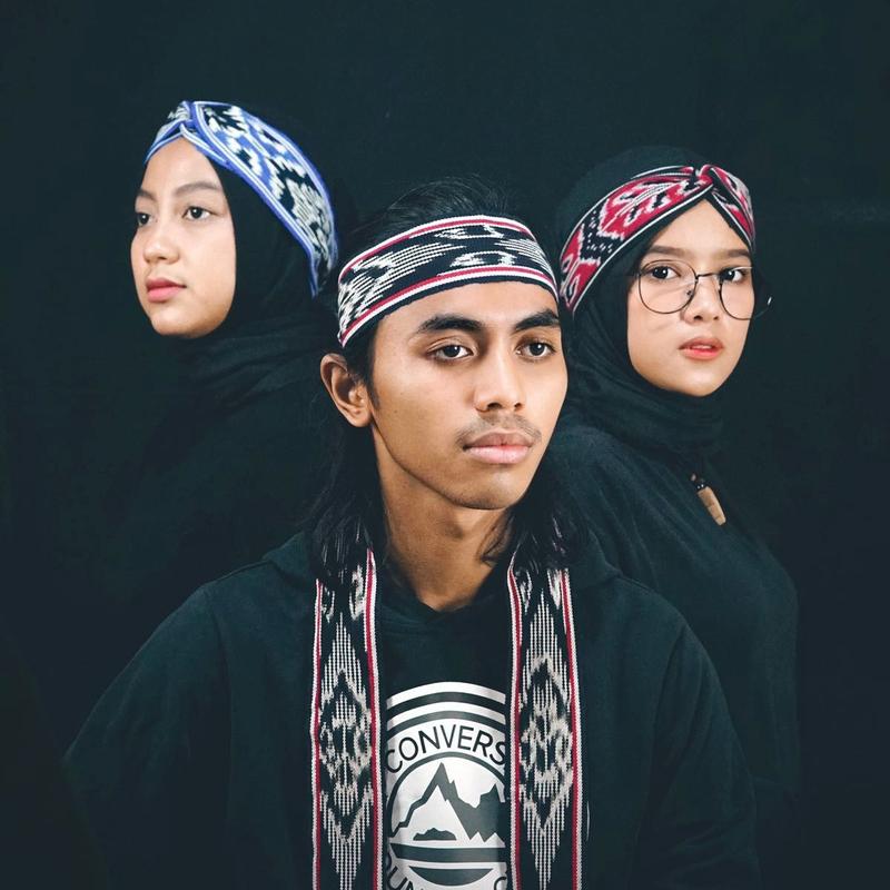 Ikat Kepala Tenun Etnik Dayak Kalimantan by Awan Ethnic Craft - Shop | Tokopedia