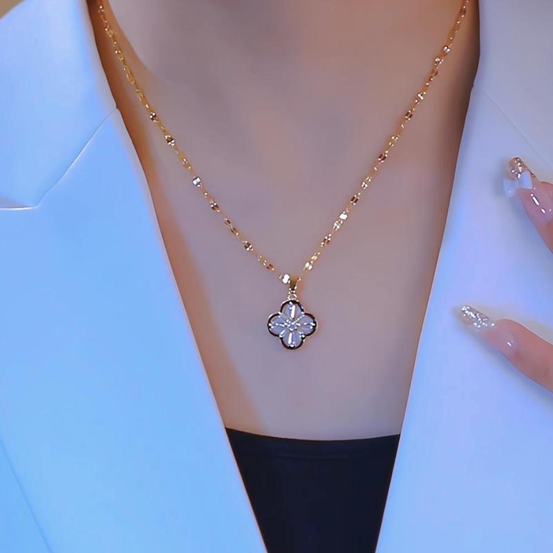 Kalung Bunga Empat Daun, Keluli Titanium Emas, Tidak Luntur, - TikTok ...