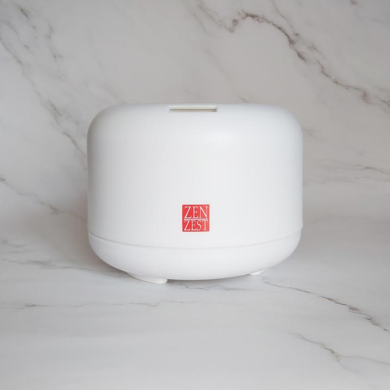 White Round Zen Zest Electric Diffuser with free 30ml water based ...