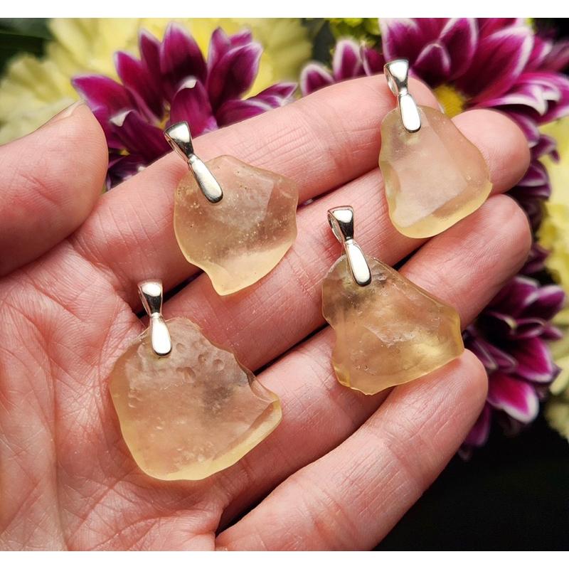 Libyan Desert Glass Pendant 2-3 cm Libyan Gold Tektite / Libyan ...
