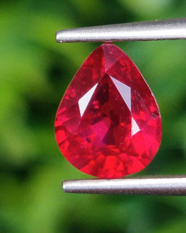 พลอย ทับทิม (Ruby Sapphire) 2.45 กะรัต (Cts.) พลอยแท้ - TikTok Shop Thailand