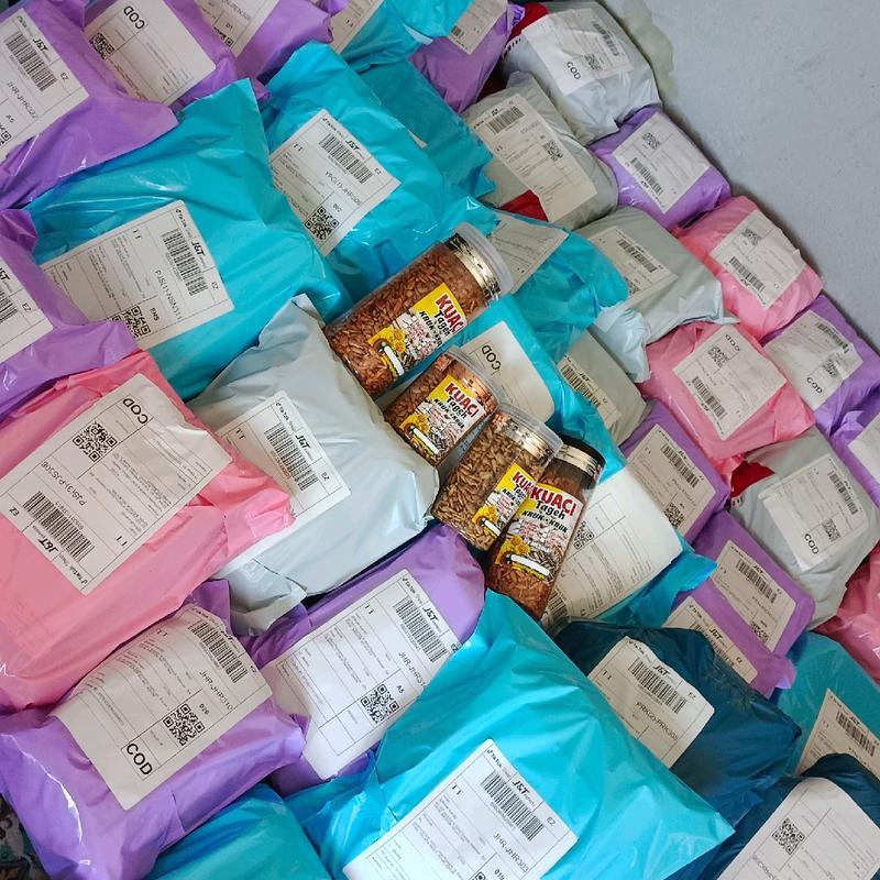 10balang kuaci(boleh remak perisa) Food Seeds - TikTok Shop Malaysia