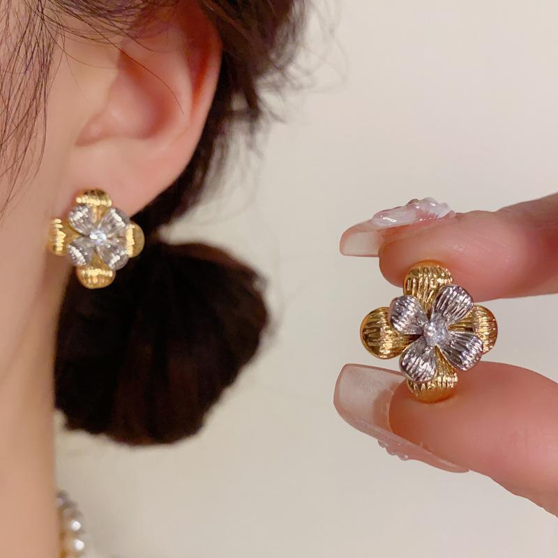 Anting-anting Kelopak, Reka Bentuk Niche Unik, Bahan Logam, Warna ...