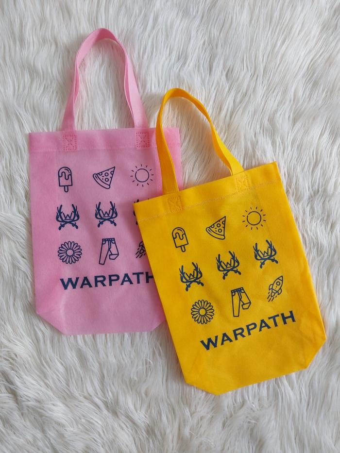 Promo (ISI 12PCS) TAS GOODIEBAG SOUVENIR STANDING HANDLE 30X40X10 PLUS ...
