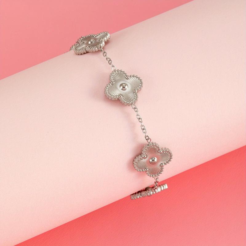 Gelang Semanggi Empat Daun, Rekaan Elegan, Diperbuat daripad - TikTok ...