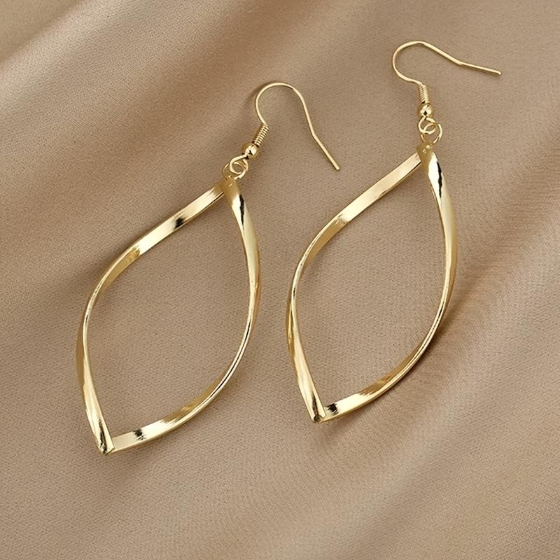 Anting-anting Menjuntai Berpintal, Rekaan Berongga, Gaya Elegan dan ...