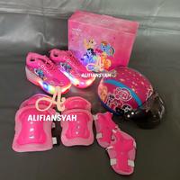 Jual Sepatu Roda Anak Karakter 2in1 Fullset Pelindung dan Helm Model ...