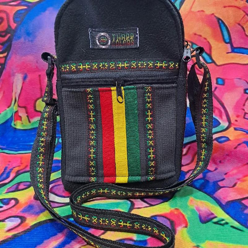 CURVY REGGAE SLING BAG FOR ANY STYLE (adjustable) - TikTok Shop Philippines
