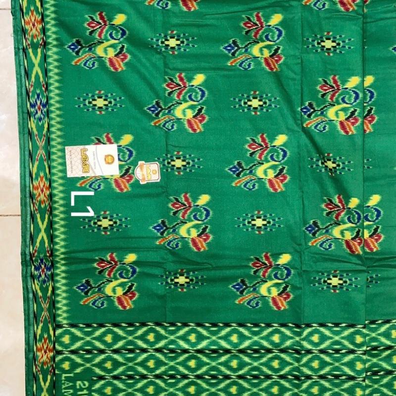 Sarung LAMRI MST Kembang MOTIF Sutra lamiri - Shop | Tokopedia