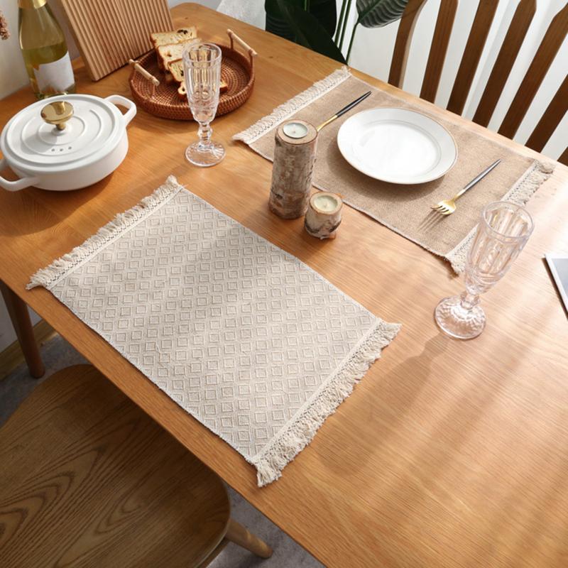 Aomelt High-quality Placemat Set of 6 Non-slip Tassel Placemats ...