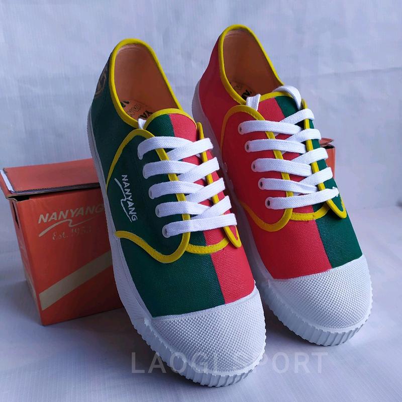 SEPATU TAKRAW NANYANG MOTIF HIJAU MERAH - Shop | Tokopedia