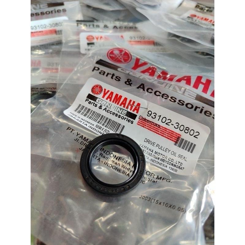 Pulley Oil Seal Nmax v2 / Aerox v1 and v2 - (93102-30802) - OEM ...