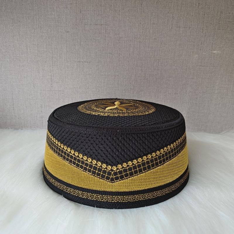 Topi Ahad, Gaya Hui, Ketibaan Baru, Cangkang Keras Tebal, Topi - TikTok ...