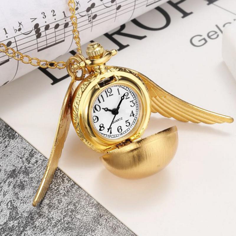 Jam Tangan Poket, Tema Harry Potter, Reka Bentuk Snitch Emas - TikTok ...