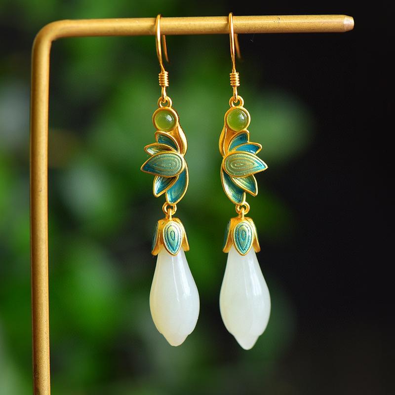 Anting-anting Jed Putih Hetian, Bertatah S925 Perak Bersalut - TikTok ...