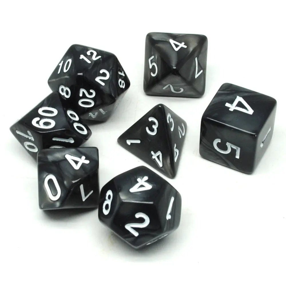 Dungeons & Dragons: Set Dadu Polyhedral Hitam - Dadu Berkualitas Tinggi ...