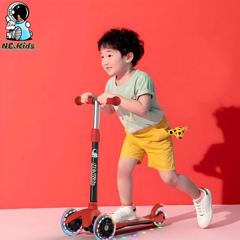 NE.KIDS Otoped Anak Warna Lampu Led Ban Menyala Skuter Scooter - Shop ...