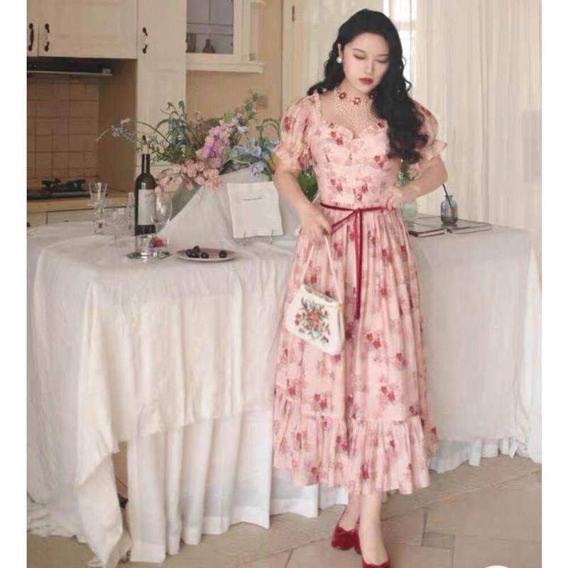 FADFAD Gaun Lengan Pendek Puff Dengan Model Leher Love Desai - Shop ...