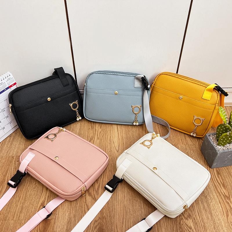Beg Bahu Wanita 2025 | Women Bags Terkini, Rekaan Cantik & Besar Sesuai ...