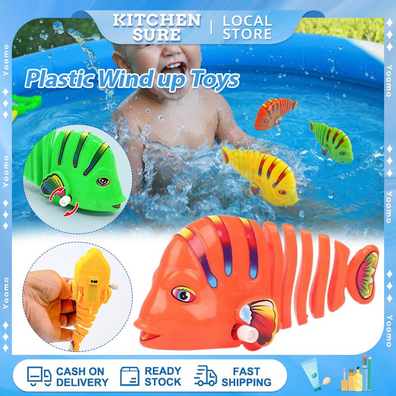 Plastic Wind up Toys Wiggle Fish Toys Clockwork Swinging Cartoon ...