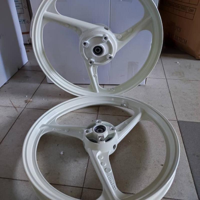 Sport Rim 3 batang Y125z lc135 5s lc135 v8 1.6 1.4 milik white - TikTok ...