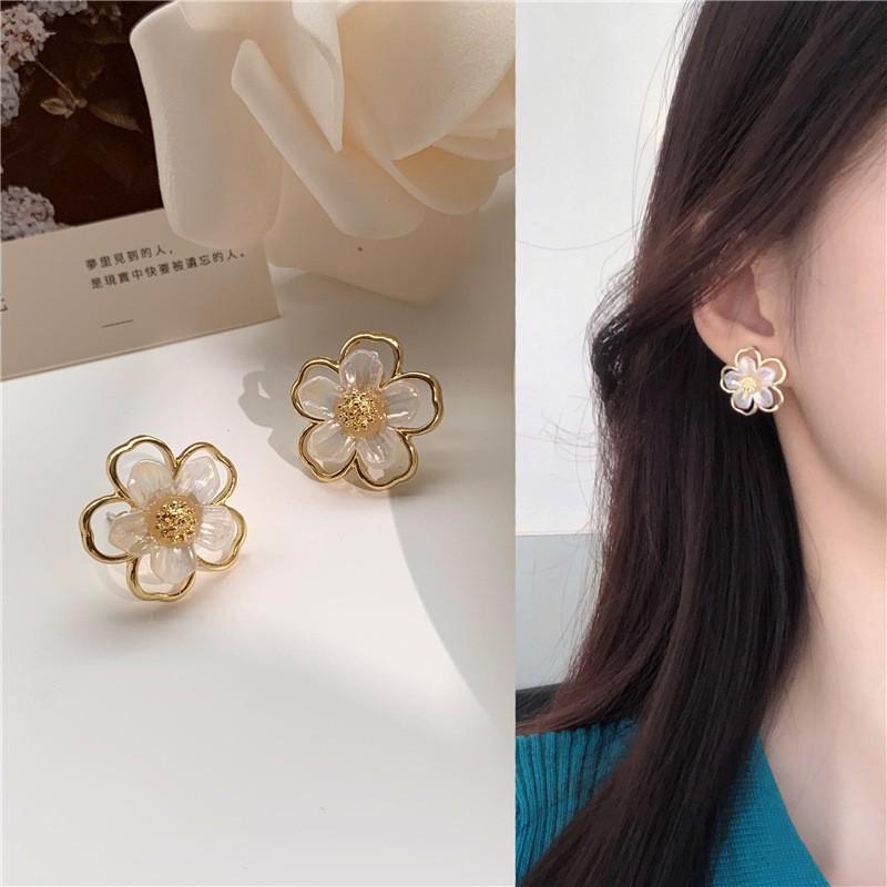 Anting-anting Bunga, Gaya Gadis Ins Korea, Anting-anting Mudah ...