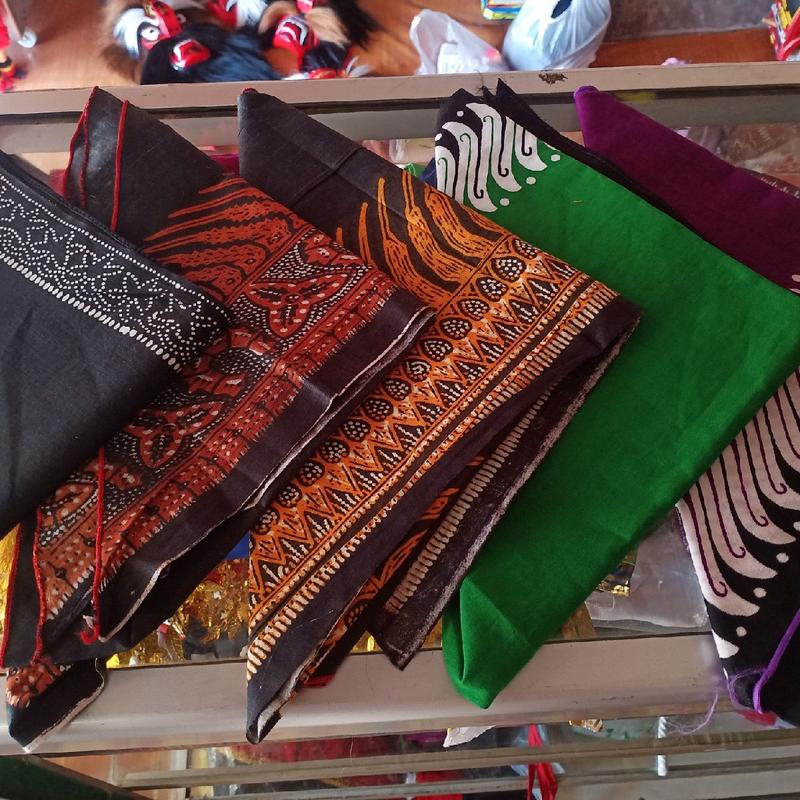 aneka motif udeng segitiga - Shop | Tokopedia