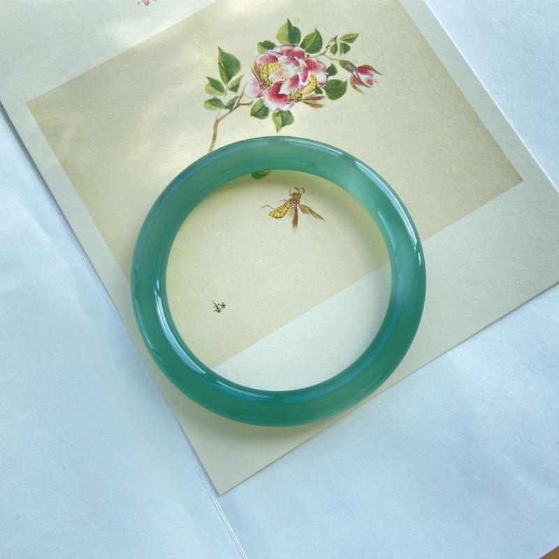 Gelang Jed Ais, Batu Akik Hijau Minyak Jed Ais Alamiah, Gelang - TikTok ...