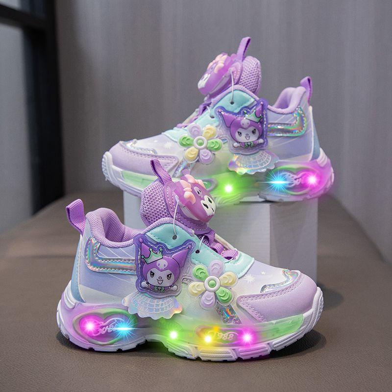Sneakers Kuromi, Permukaan Kulit Kalis Air Bercahaya, Butang - TikTok ...