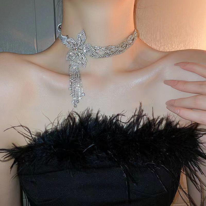 Kalung Choker, Bertali Kristal, Rumbai Labuci dan Bunga, Untuk - TikTok ...