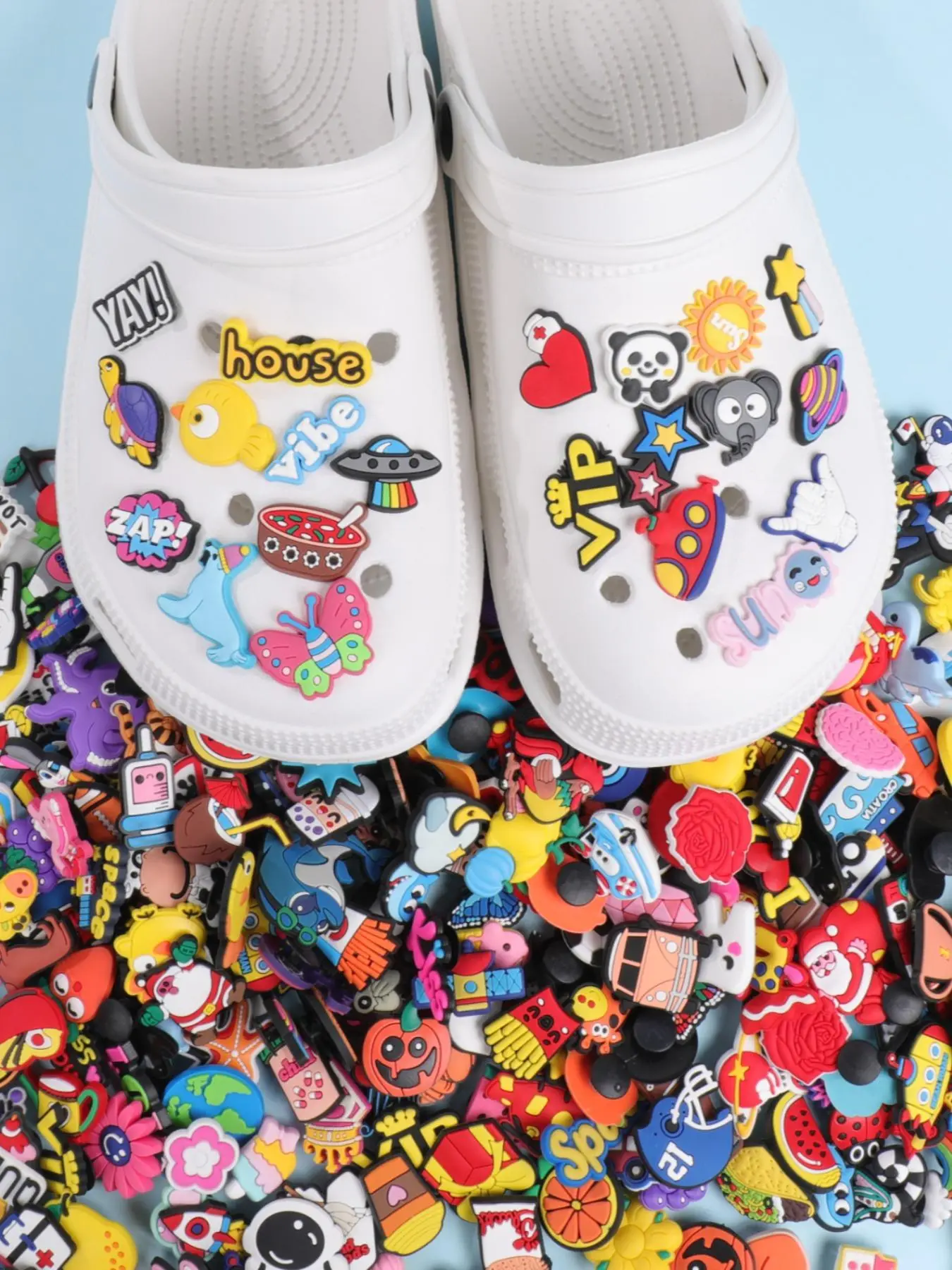 2024 Trendy Random Cartoon Pattern Design Pvc Soft Rubber Shoes ...