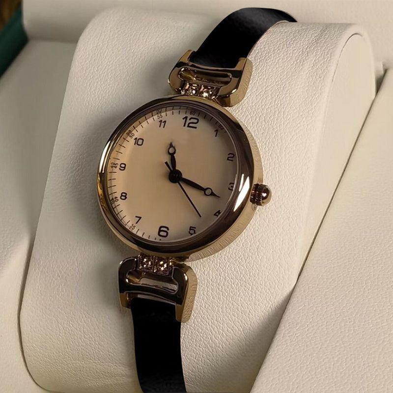 Women's Simple Quartz Watch with Leather Strap - Small Vintage - TikTok ...