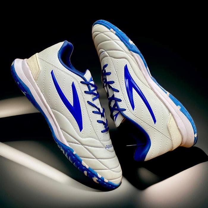 Zevma Sepatu Futsal Panthera Pro - 2 White Camo Blue IC - ZF White Blue ...