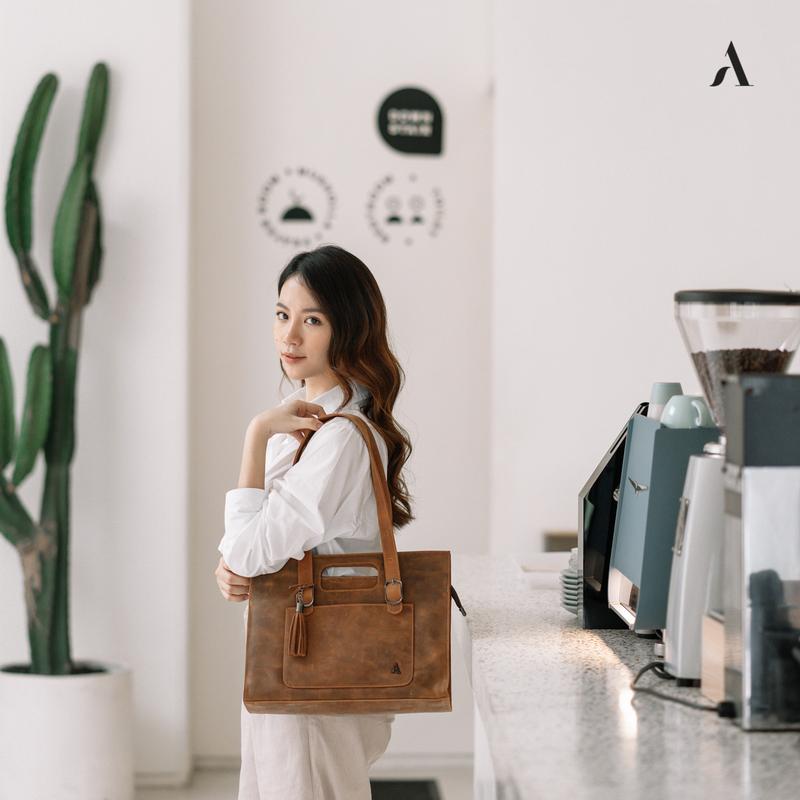 Alona Leather Althea Bag - Tas Bahu Jinjing Wanita Kulit Sap - Shop ...