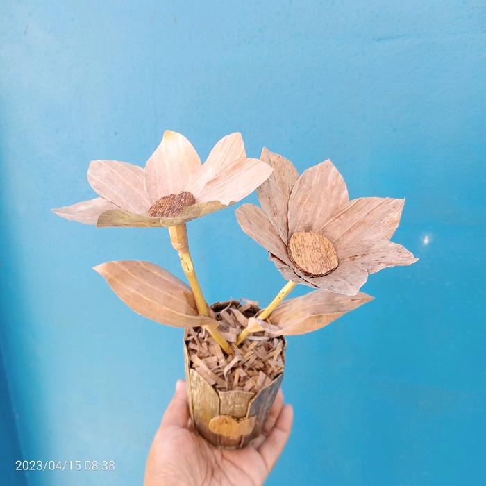 Jual prakarya pelepah pisang vas bunga pelepah pisang kerajinan dari ...