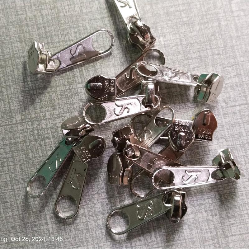 slider ykk with puller js size 8 original ykk slider - TikTok Shop ...
