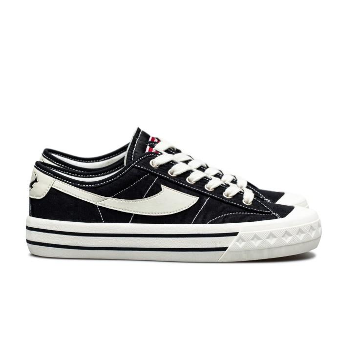 Promo Sepatu Compass Retrograde Low Black White - 42 Cicil 0% 3x - Kota ...