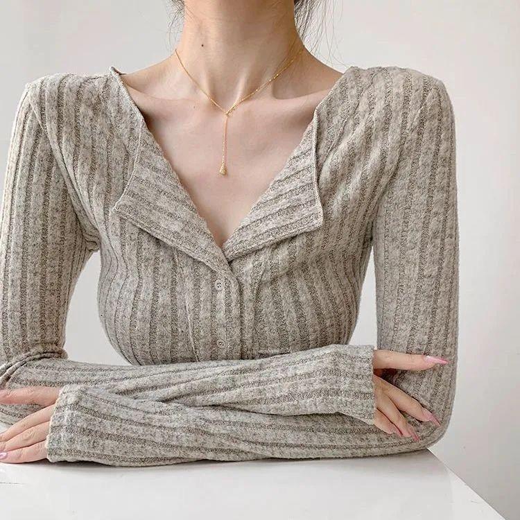 Baju Atasan Kasual untuk Wanita, Gaya Comel dan Seksi, Rekaa - TikTok ...