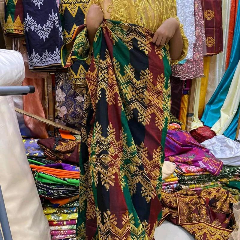 ELEGANT LACE WITH INAUL - TikTok Shop Philippines