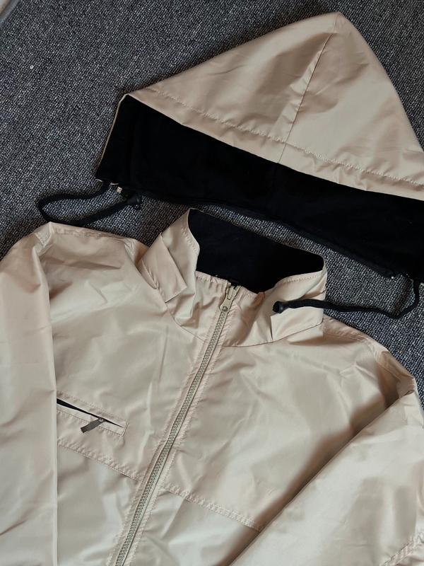 Jaket Taslan Parasut Anti Air: Tampil Stylish dalam Semua Cuaca - Shop ...