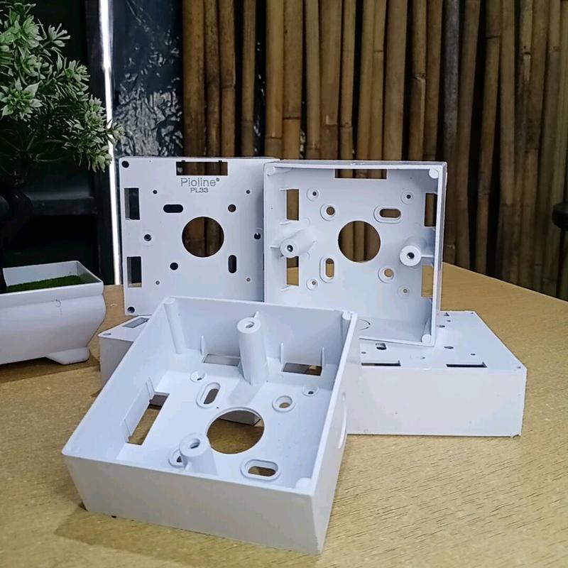 SAKLAR STOPKONTAK OUTBODUS BOX PVC PIOLINE DUS KOTAK - Shop | Tokopedia