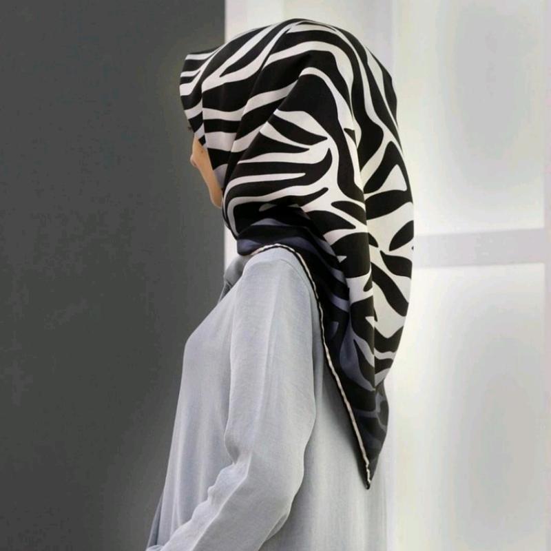 Hijab Segiempat Voal Motif Laser Cut Zebra Series Katun - Shop | Tokopedia