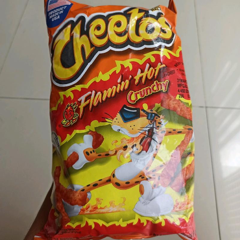 cheetos flamin hot crunchy 226gr - Shop | Tokopedia
