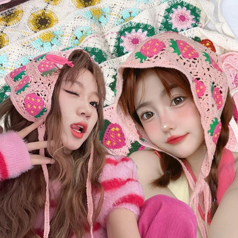 Tudung Rambut Segitiga, Corak Bunga Strawberi dan Daisy, Ika - TikTok ...